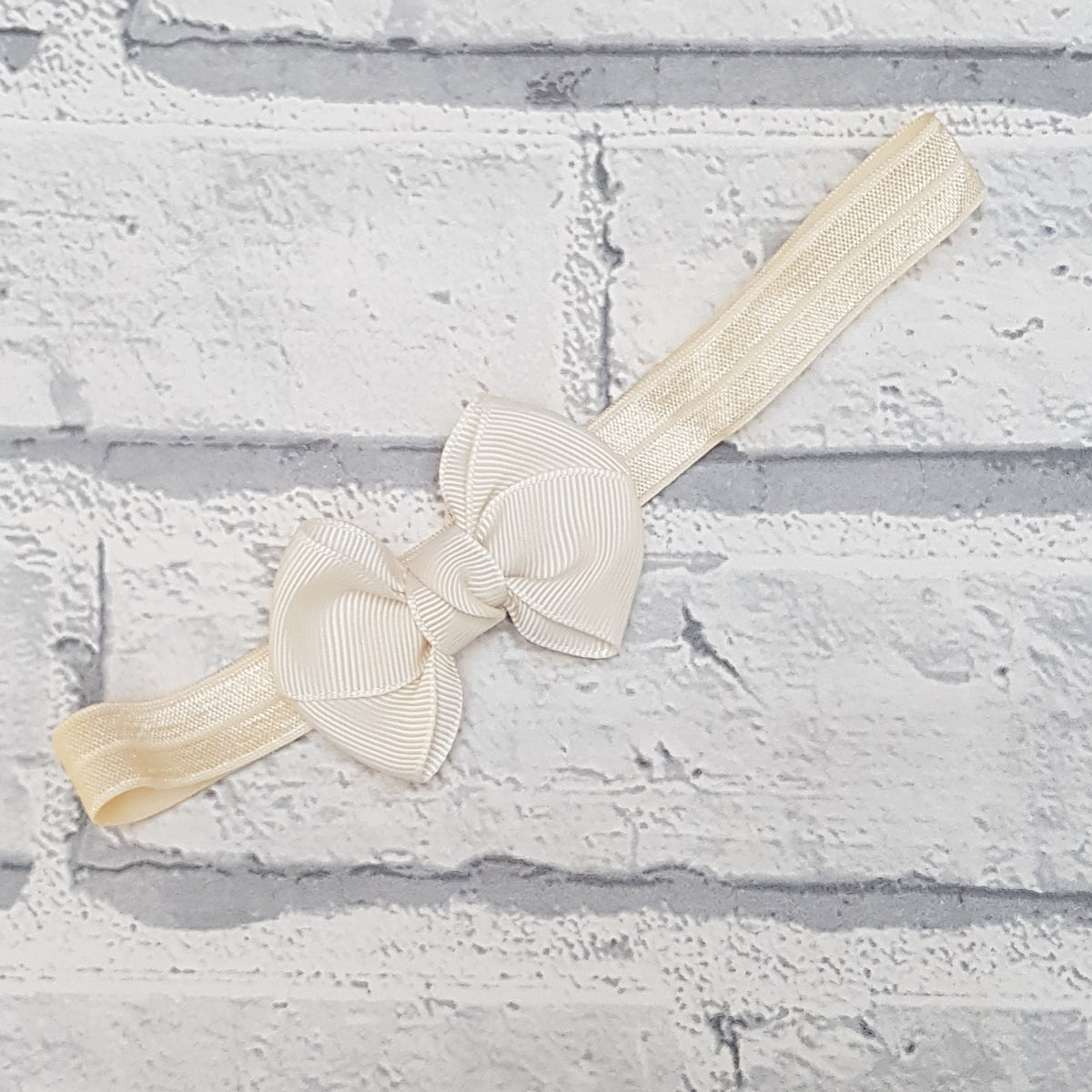 Cream Hair Bow – Bella Bambini